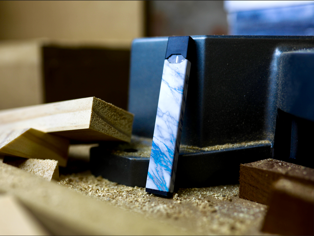 INTRODUCING SKINS FOR THE JUUL VAPOR DEVICE – DesignSkinz