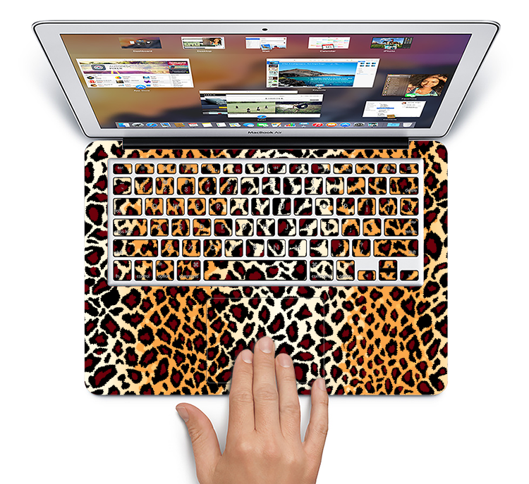 The Vector Brown Leopard Print Skin Set for the Apple MacBook Pro 15 ...