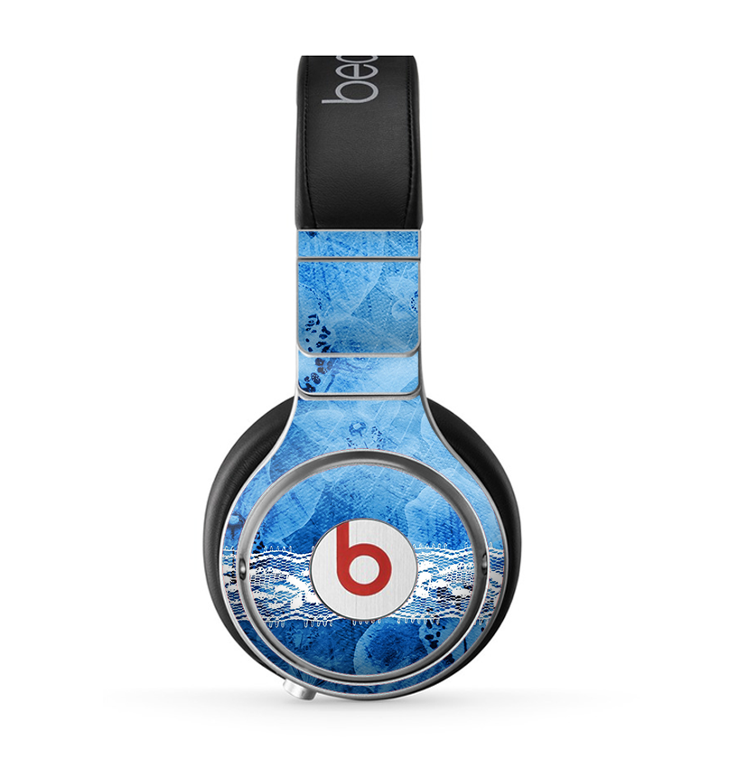 The Vibrant Blue & White Floral Lace Skin for the Beats by Dre Pro Hea ...