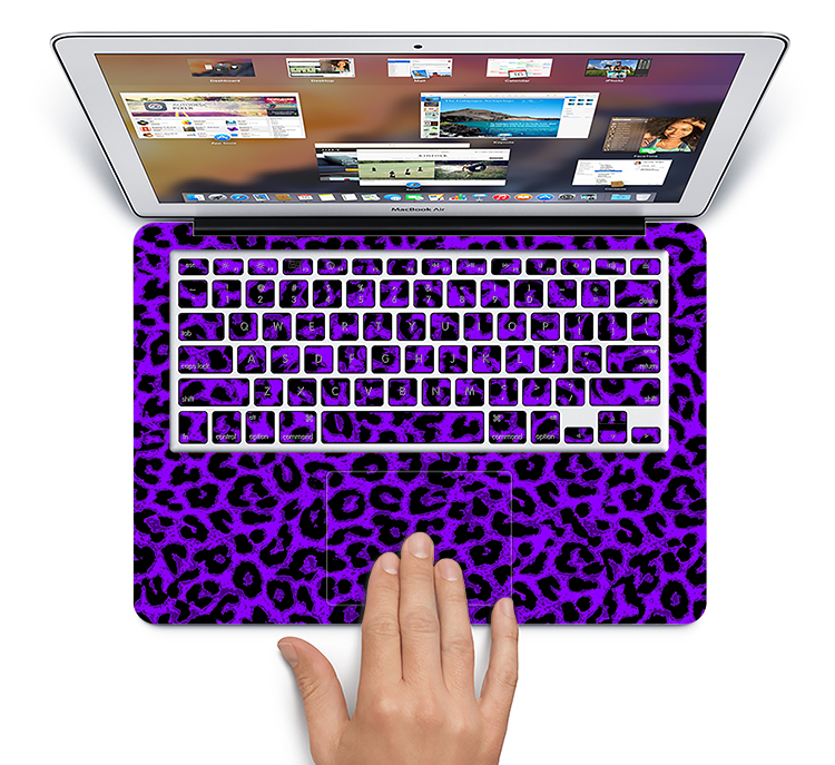 The Vibrant Violet Leopard Print Skin Set for the Apple MacBook Pro 15 ...