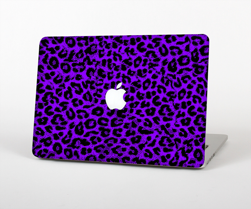 The Vibrant Violet Leopard Print Skin Set for the Apple MacBook Pro 15 ...